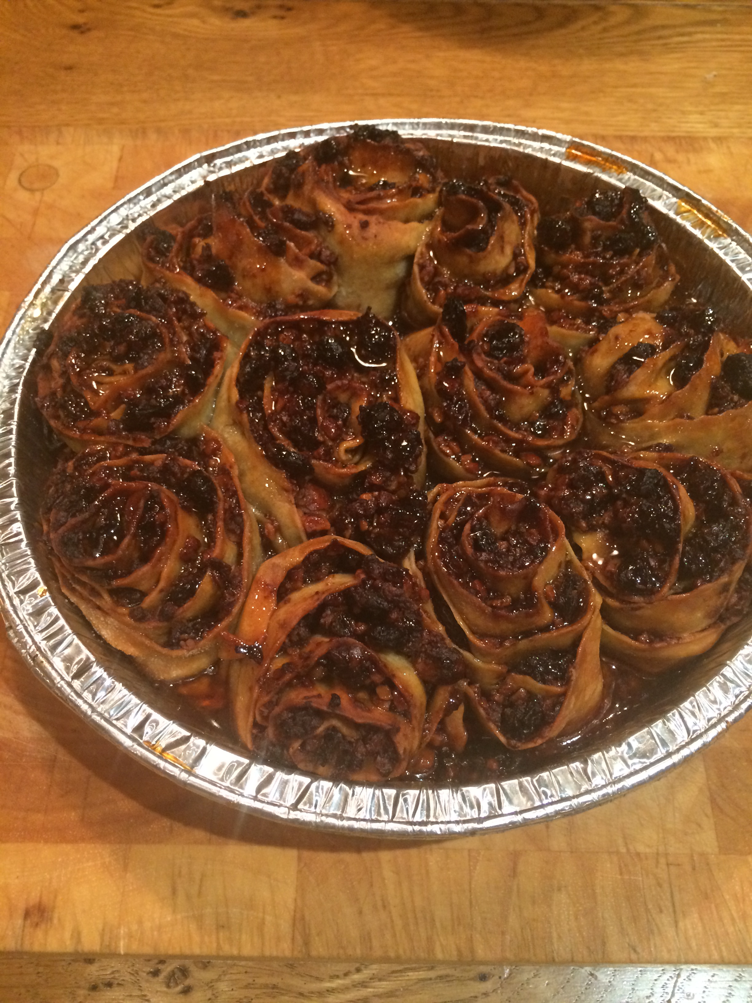 Pitta ‘nchiusa (Raisin, nuts, honey pastry from Calabria) – Italian ...