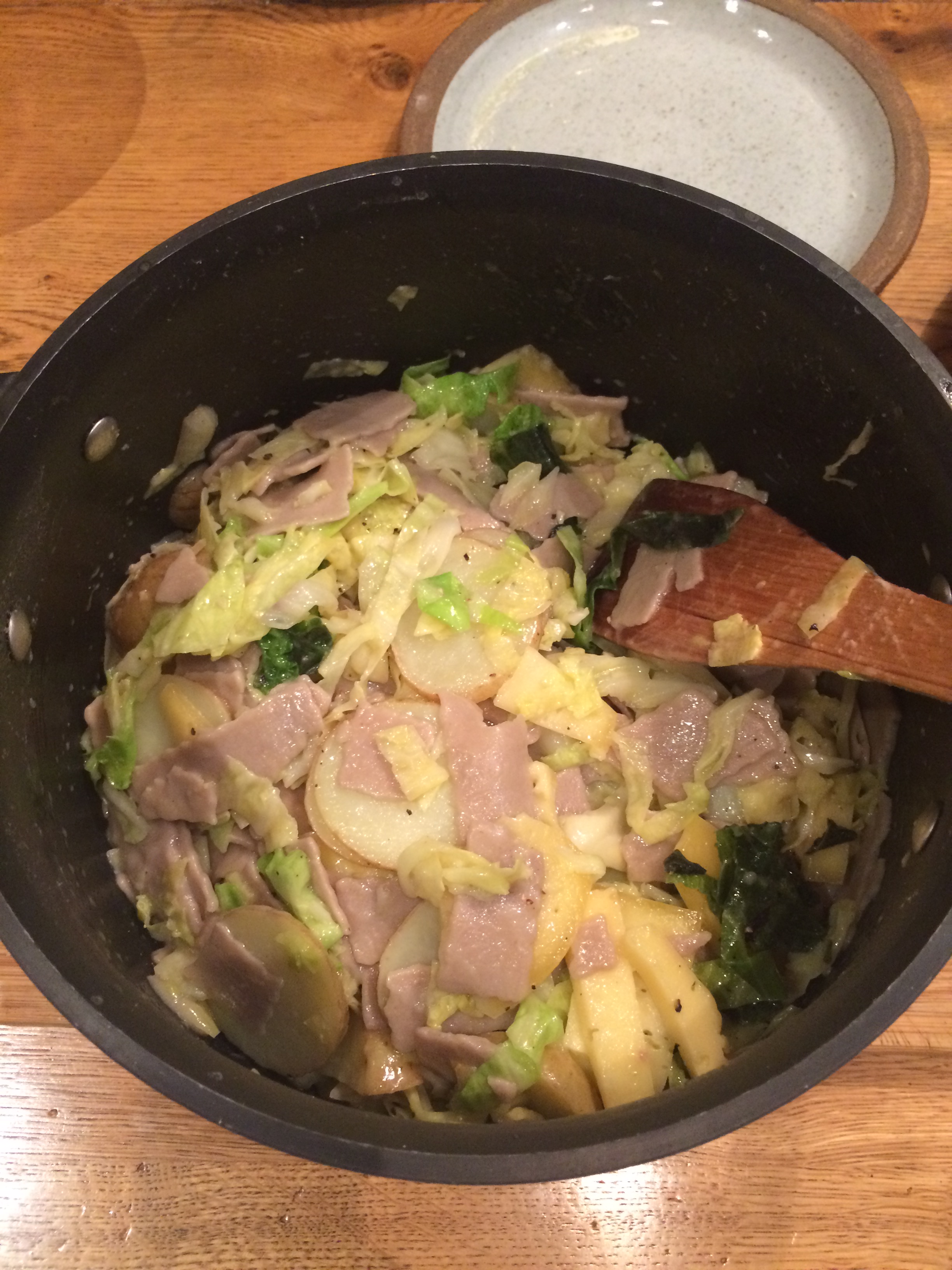 Pizzoccheri (Buckwheat pasta with cabbage, potatoes and lots of butter ...