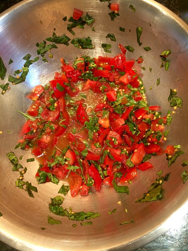 Crudaiola (a glorious raw tomato sauce for pasta) – Italian home cooking